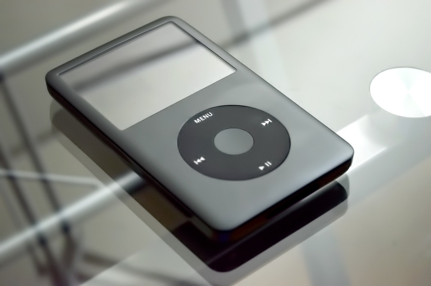 iPod Vending Machine - View from the Wing