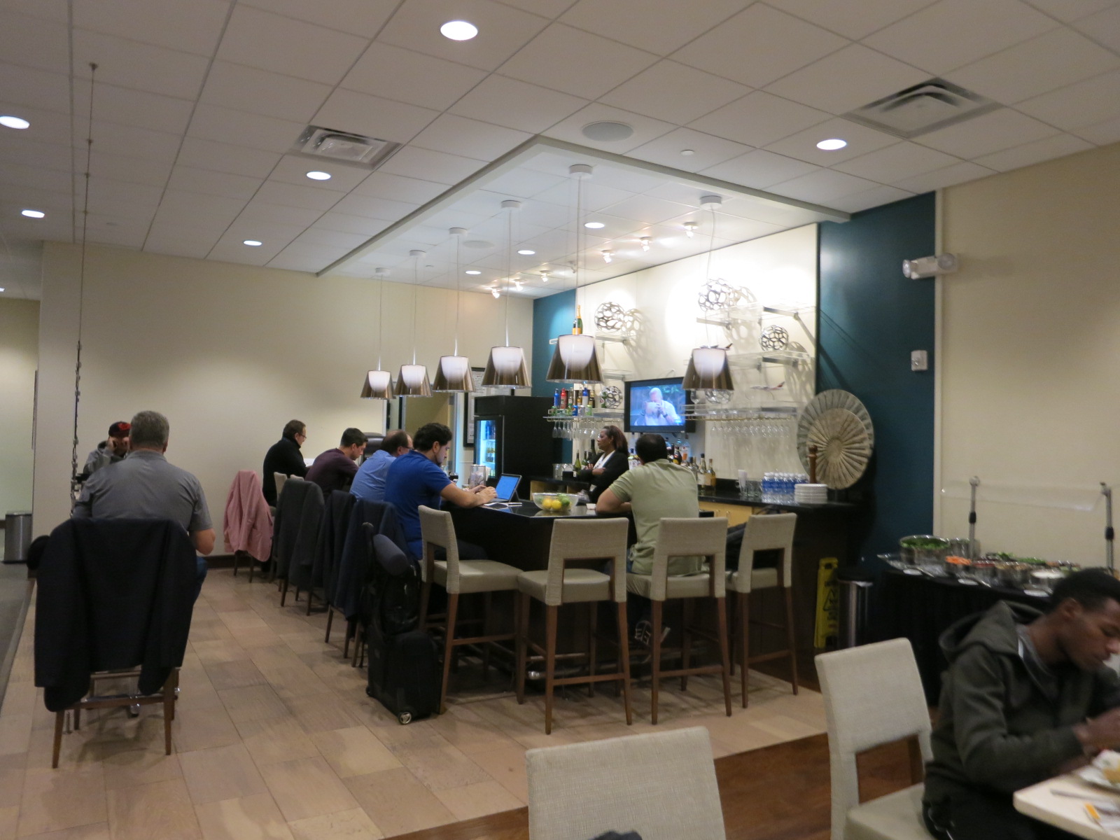 Review: Houston Intercontinental Airport Executive Club - View from the ...