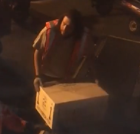 Southwest Airlines Baggage Handler Plays Toss The Luggage, The Fist ...