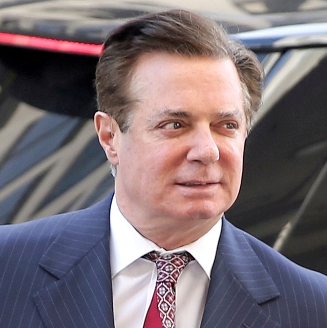 Former Trump Campaign Chair Removed From Emirates Flight Over Revoked ...