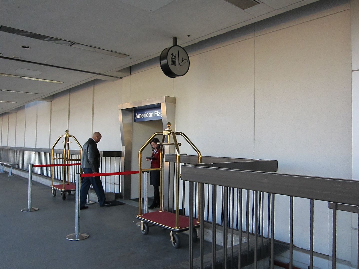 American Airlines Turning Away Eligible Passengers From Flagship Check ...