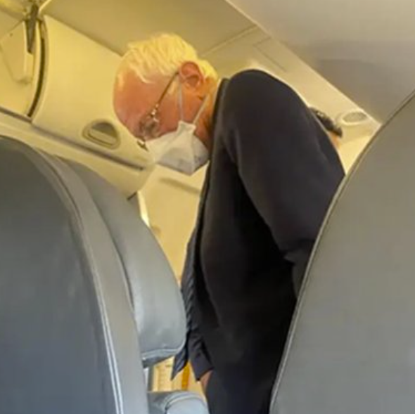 Bernie Sanders Spotted Flying First Class On Friday (And That's Just ...