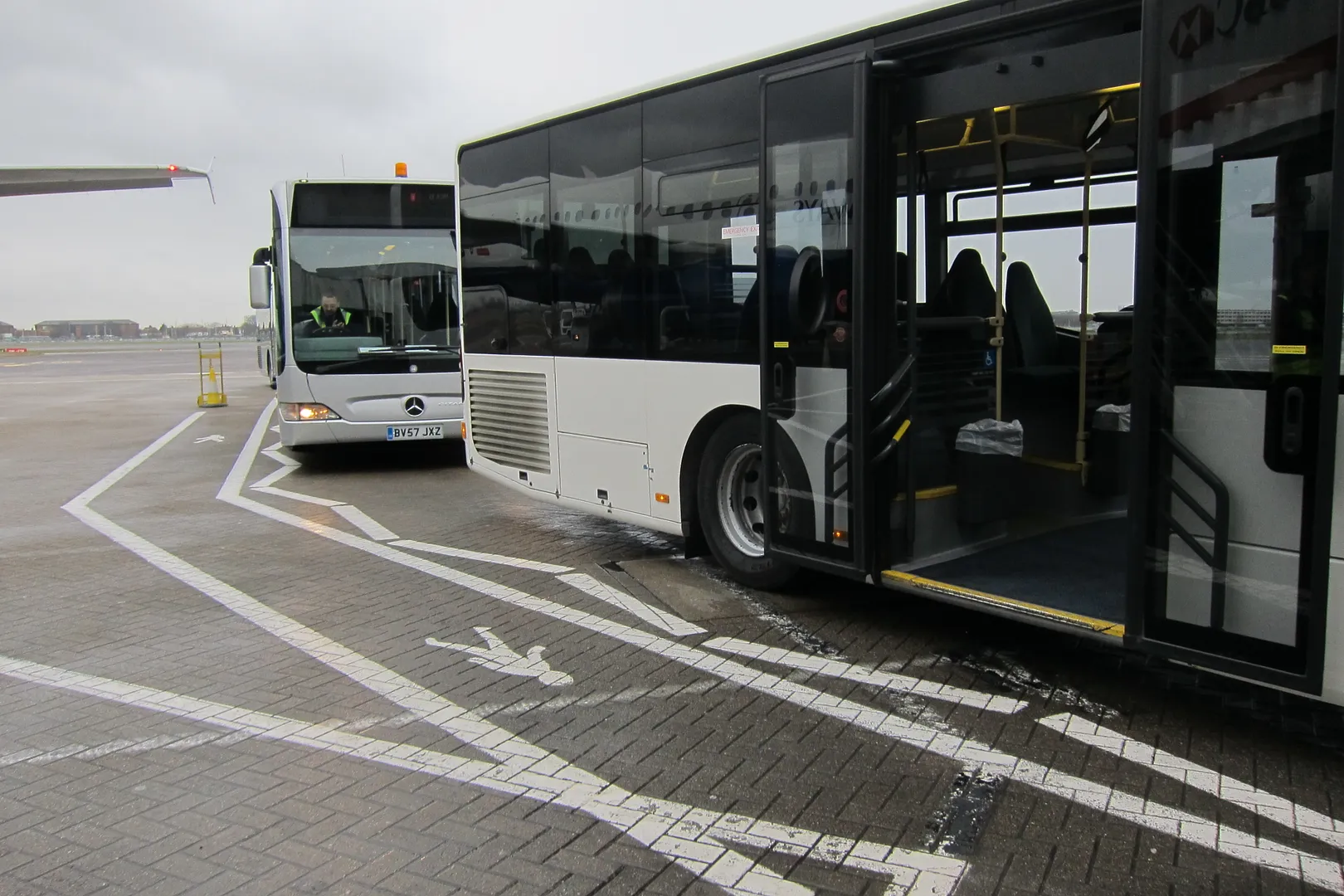 Flight Took Off While 55 Passengers Were Still On Bus From A Gate To ...