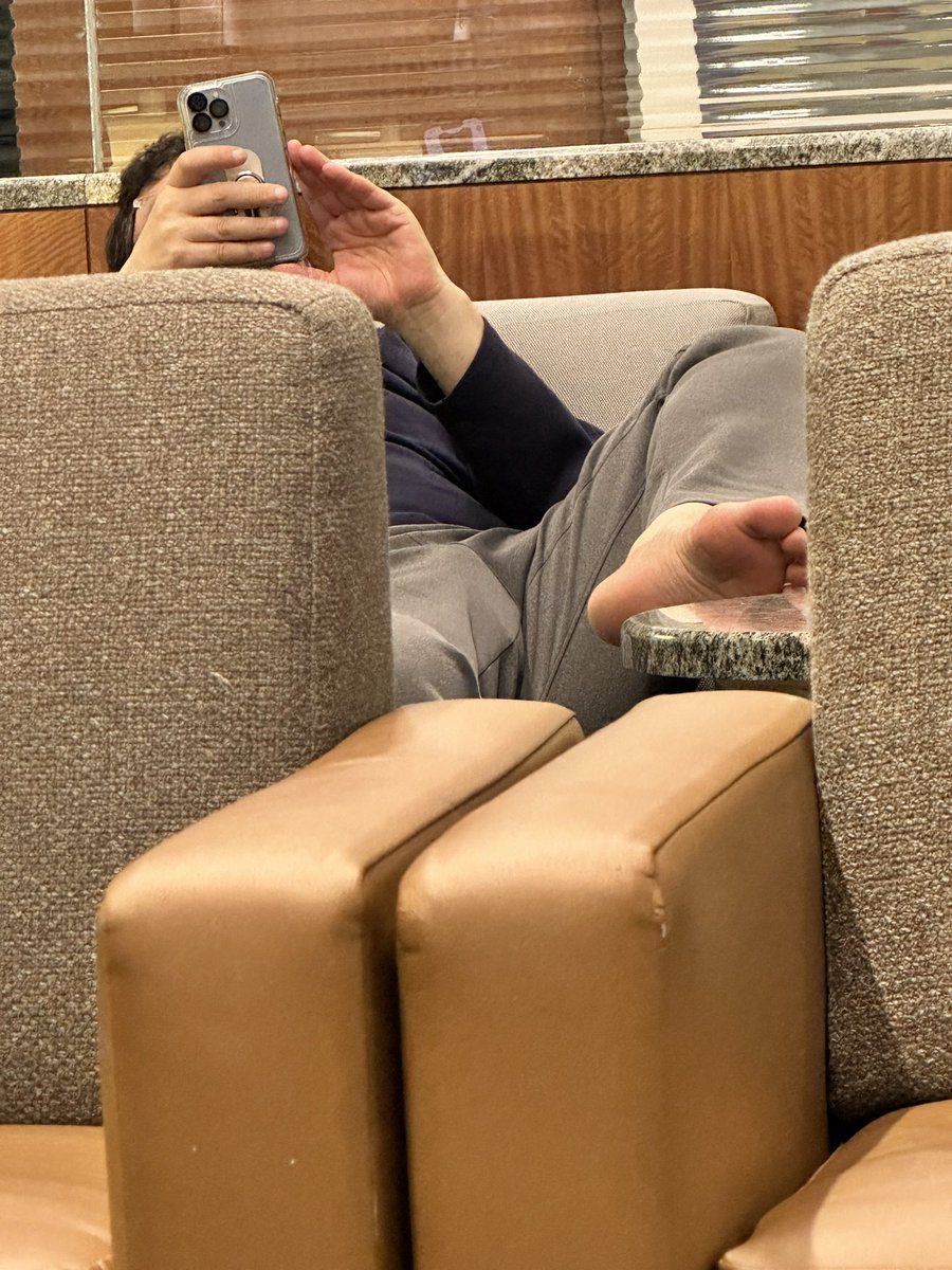 It's Time To Expect More From Passengers In Airport Lounges - View from ...