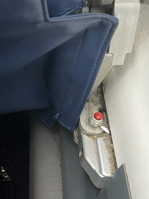 The D In Delta Stands For Dirty: Passengers Say It's Time The Airline ...