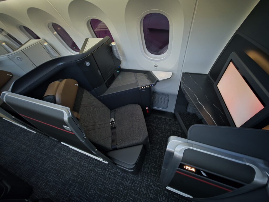 First Look Inside American’s New 787-9: Patented Comfort Position And ...