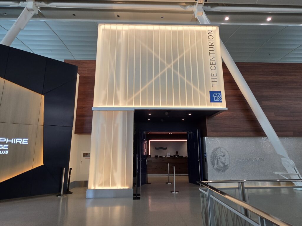 Most Travelers Never Notice The Amex JFK Lounge’s Secret Room With ...