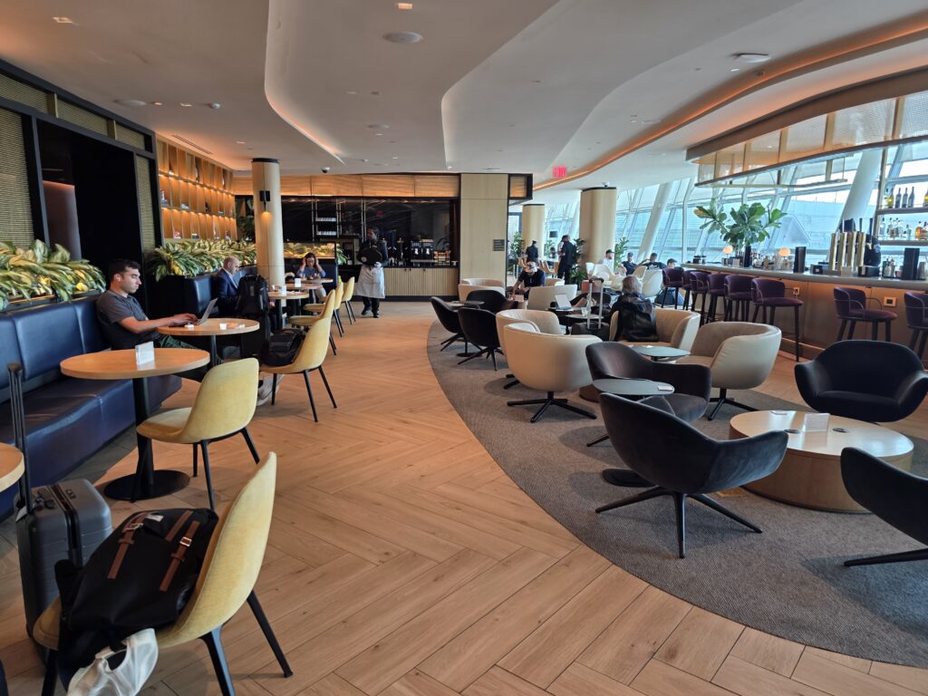 JFK’s Chase Sapphire Lounge Is Half the Size of Amex—And Etihad’s ...
