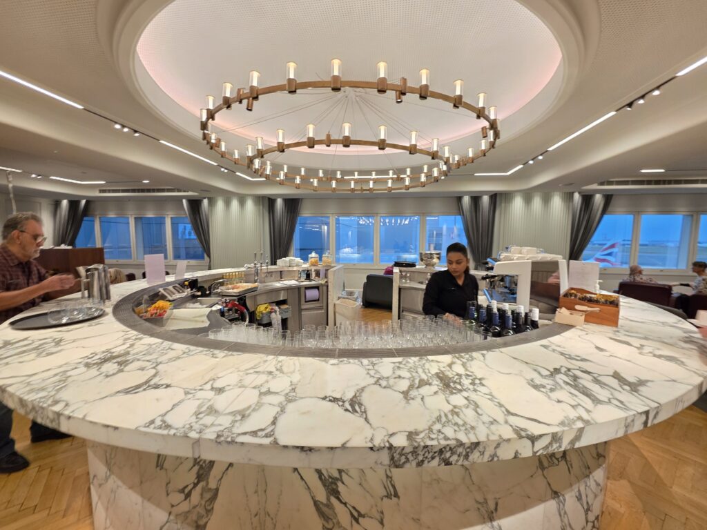 You Can Buy Oneworld Status And Unlock Business And First Class Lounges ...