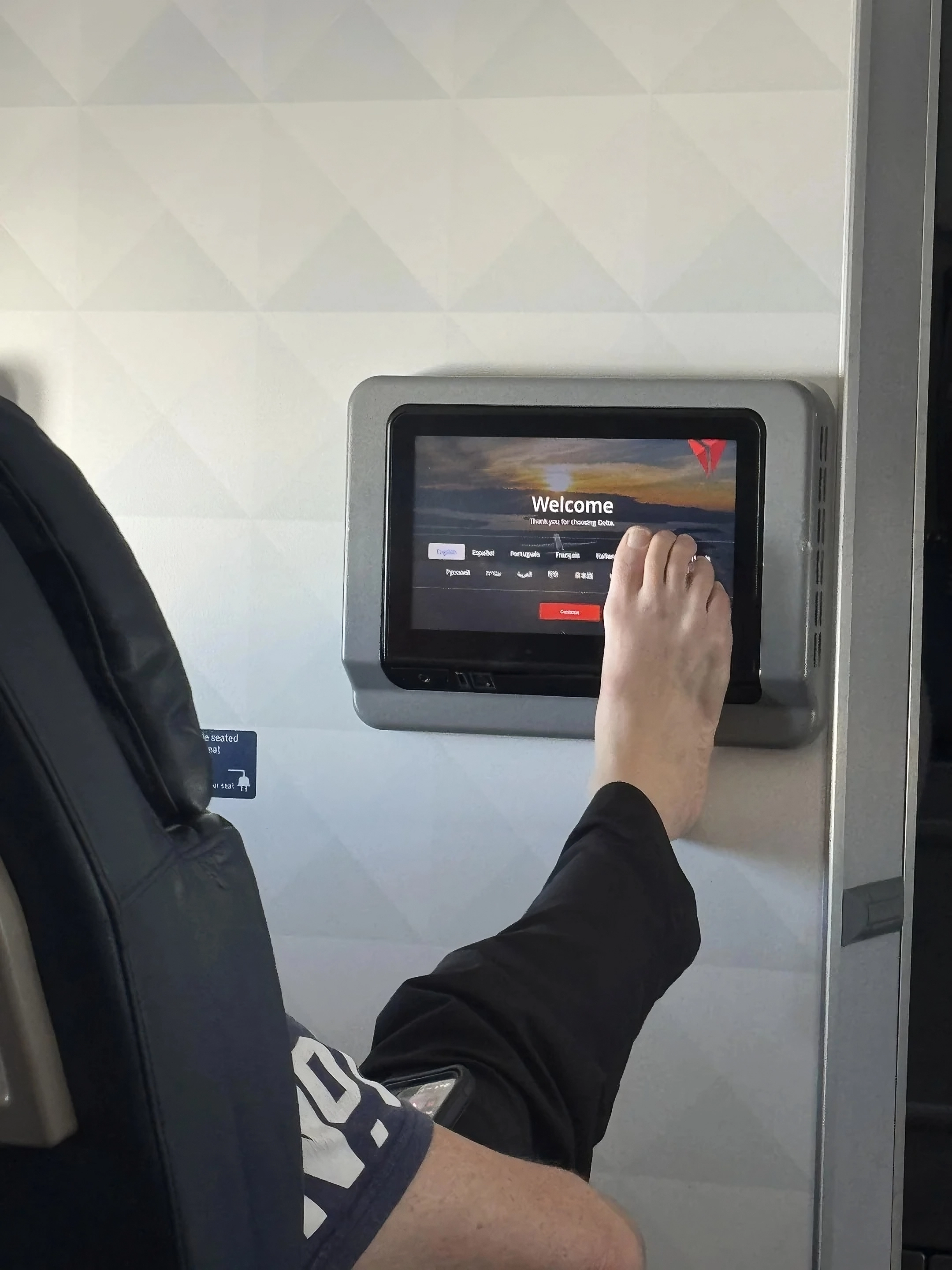 Bare Feet In First Class: Delta Passenger Changes The Channel With Toes ...