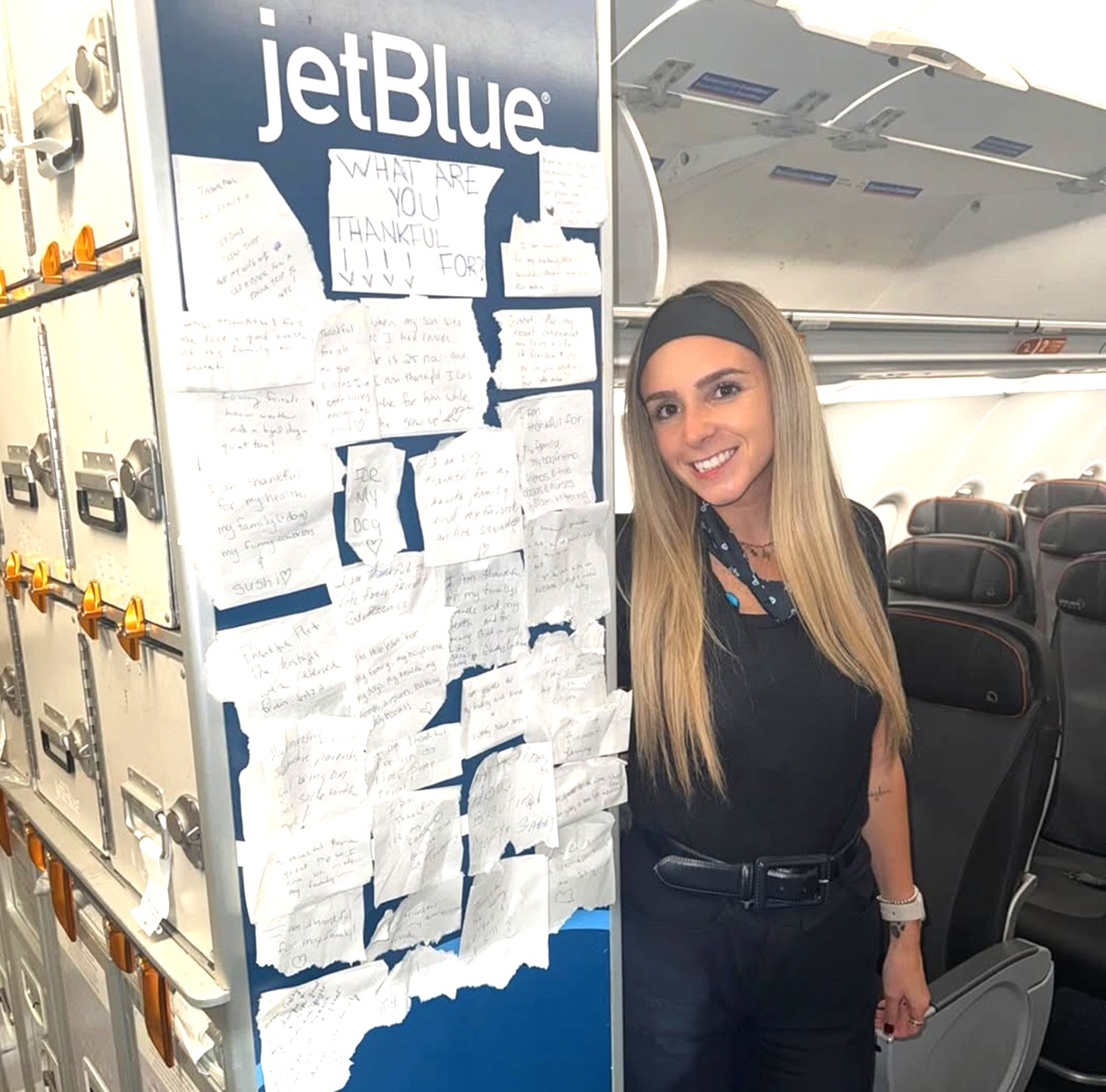 JetBlue Flight Attendant Turns Bathroom Line Into A Flying Gratitude ...