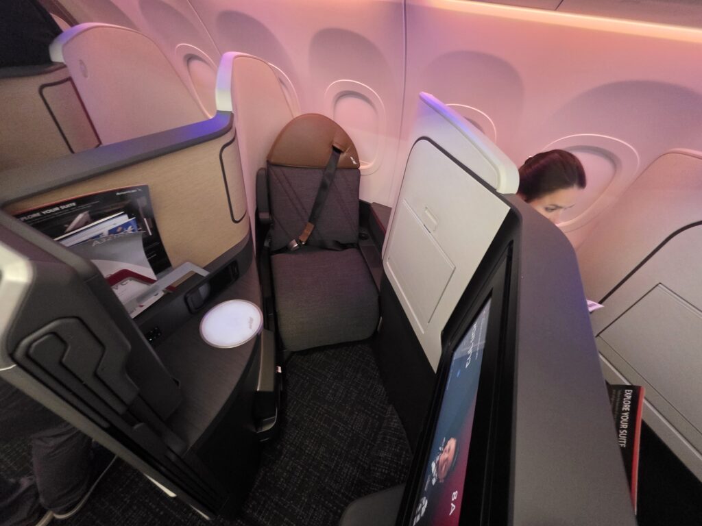 First Look Inside American Airlines New A321XLR — Business Class Suites ...