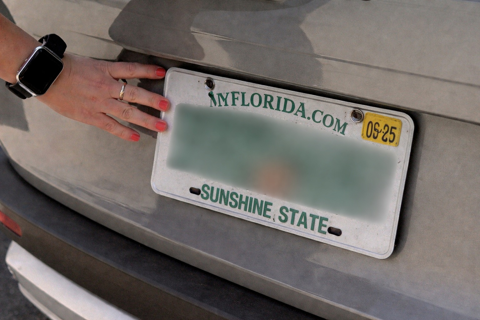 Man Arrested Because Rental Car License Plate Frame Covered The “S” In ...