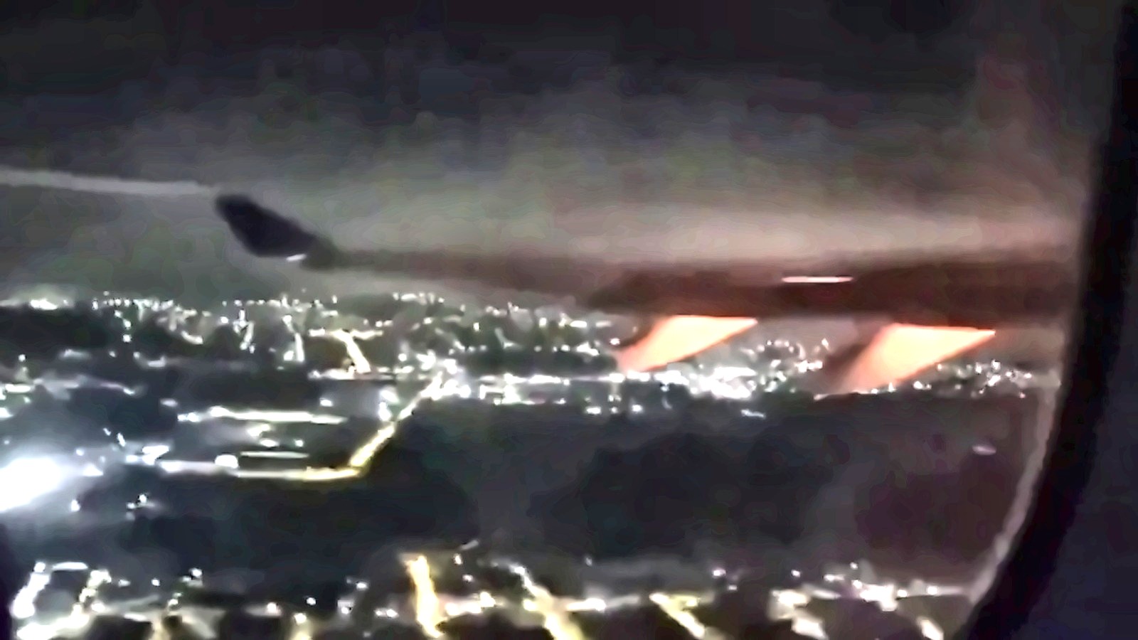 Delta Air Lines Returned Minutes After Takeoff With An Engine On Fire ...
